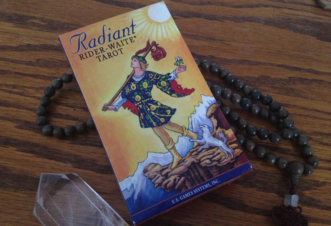 A Review of the Radiant Rider-Waite Tarot – benebell wen
