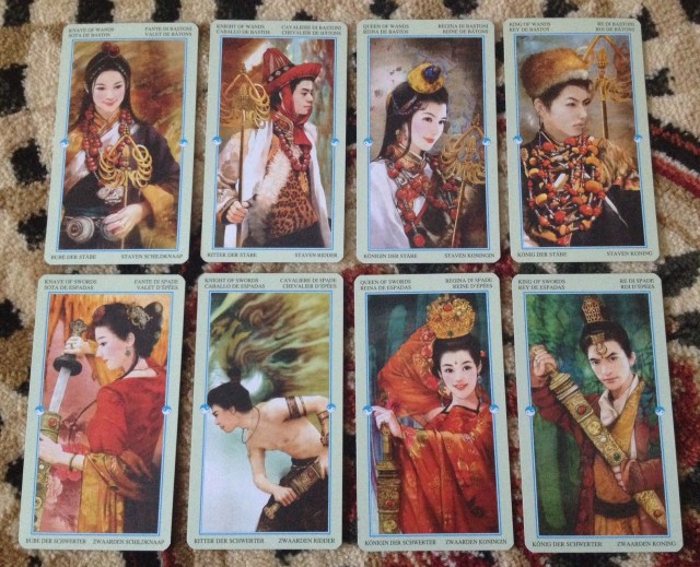China Tarot: A Deck Review and the Traditional Chinese Art of Der Jen ...