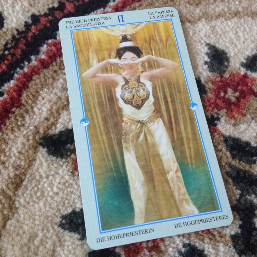 China Tarot: A Deck Review and the Traditional Chinese Art of Der Jen ...