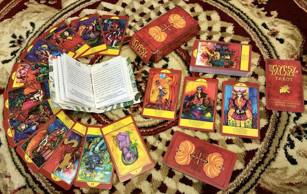 Review of the Gypsy Palace Tarot – benebell wen
