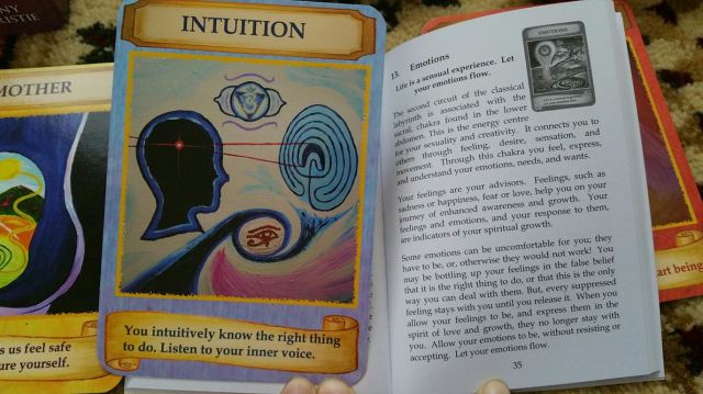 Review of the Labyrinth Wisdom Cards – benebell wen