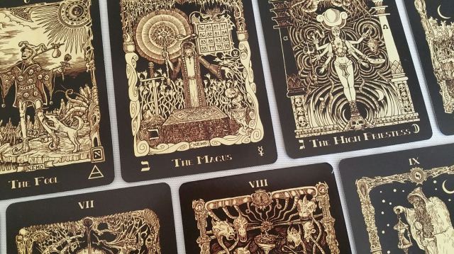 Book of Azathoth Tarot by Nemo – benebell wen