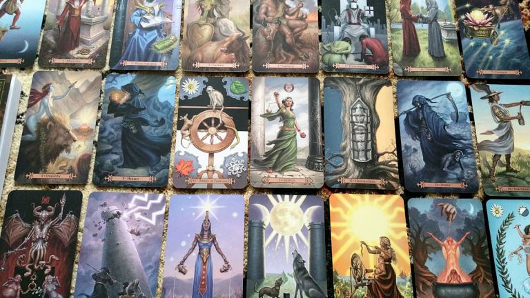 The Modern Spellcaster’s Tarot by Melanie Marquis and Scott Murphy ...