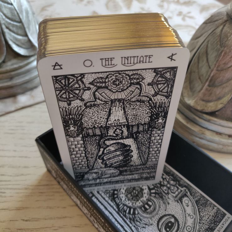 Pre-Order the Spirit Keeper’s Tarot – benebell wen