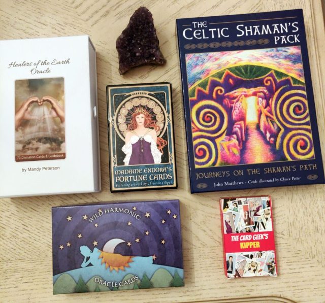 Top 5 Oracle Decks of 2018 – benebell wen