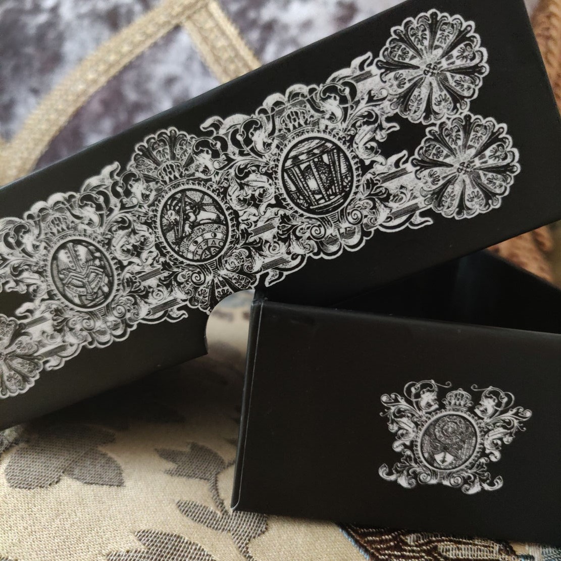 Redesigning the SKT Tarot Box – benebell wen