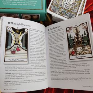 Flip-through of the Elemental Power Tarot – benebell wen